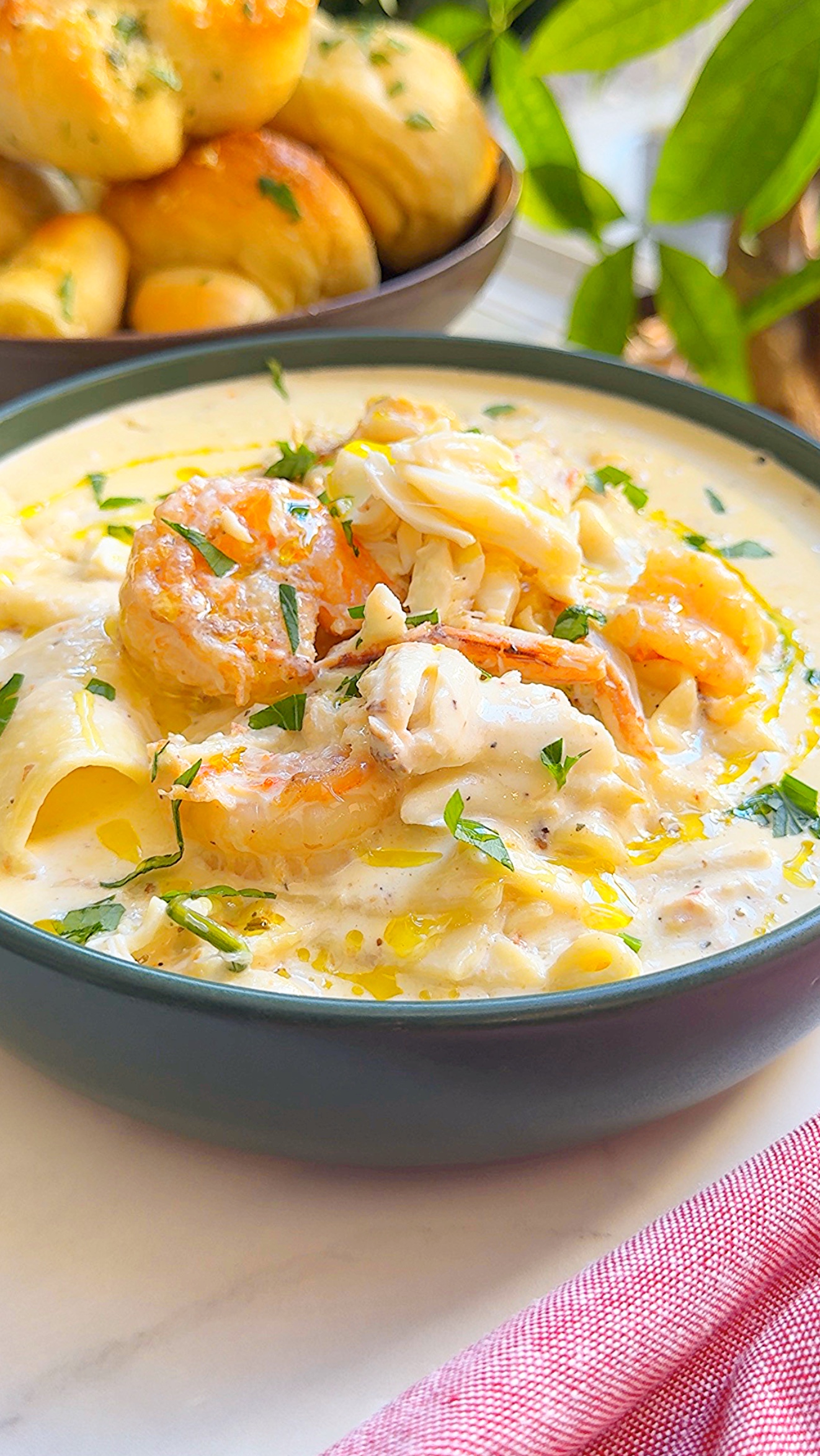Creamy Seafood Lasagna Soup with Garlic Knots | kingcooks